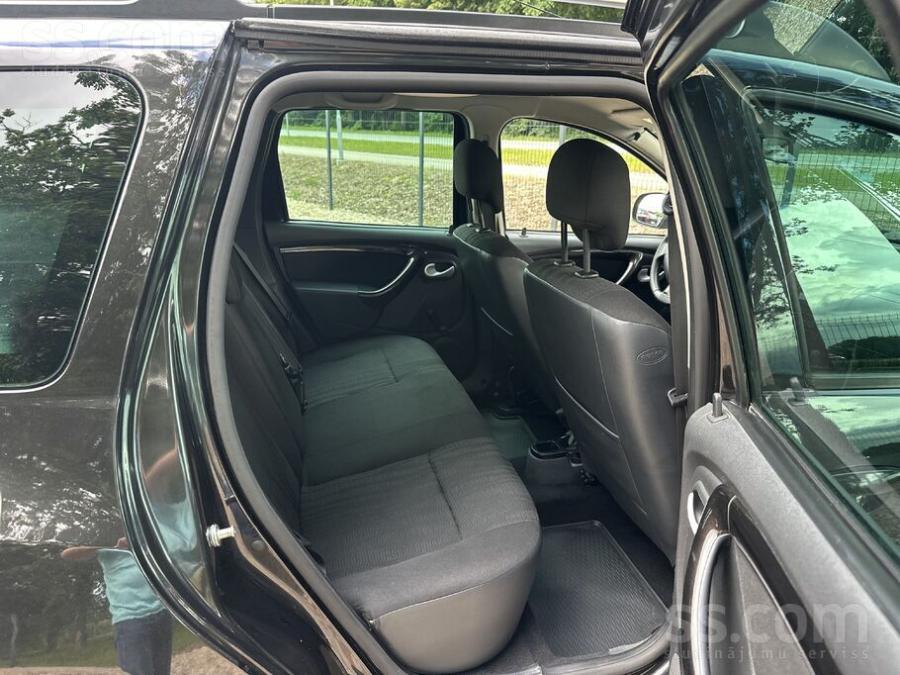 Melns Dacia Duster 2011 Cēsis, ar dzinēja tilpumu 1.50 L un nobraukumu 0 tūkst. km par 6400 €, foto 10 vietnē AUTOMOTO.COM.LV