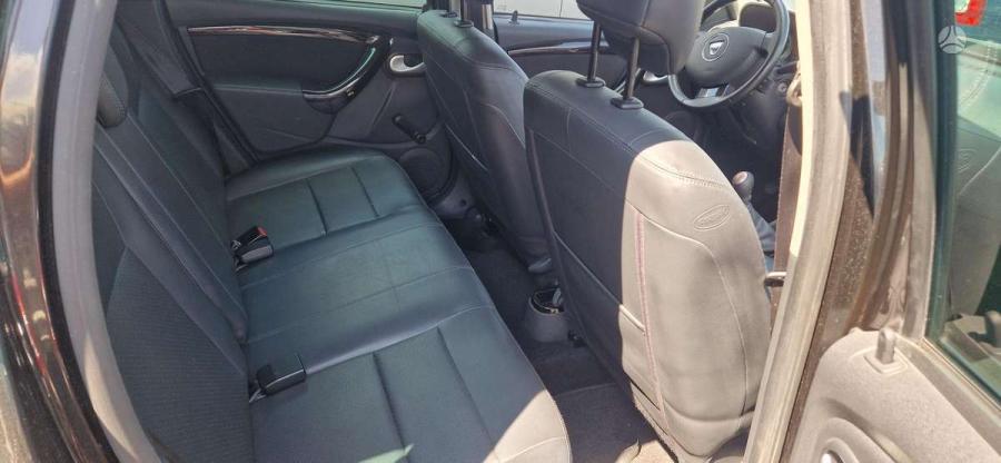 Melns Dacia Duster 2011 Marijampole, ar dzinēja tilpumu 1.46 L un nobraukumu 195 tūkst. km par 4799 €, foto 6 vietnē AUTOMOTO.COM.LV