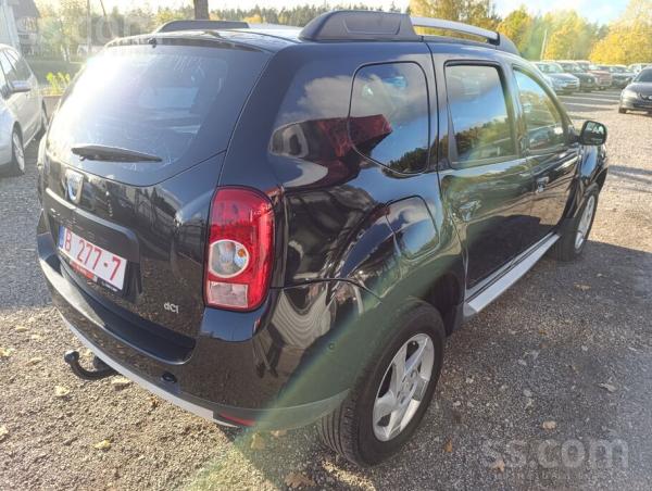 Melns Dacia Duster 2011 Valmiera, ar dzinēja tilpumu 1.50 L un nobraukumu 250 tūkst. km par 5750 €, foto 6 vietnē AUTOMOTO.COM.LV