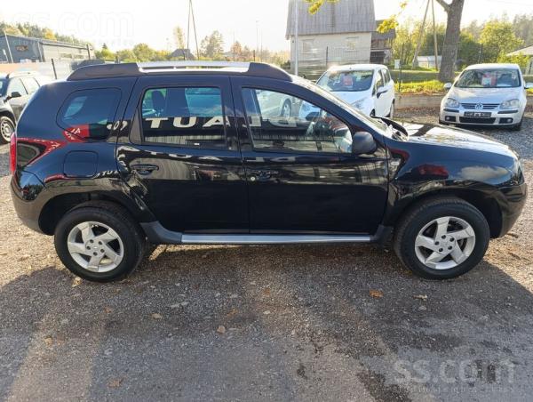 Melns Dacia Duster 2011 Valmiera, ar dzinēja tilpumu 1.50 L un nobraukumu 250 tūkst. km par 5750 €, foto 7 vietnē AUTOMOTO.COM.LV