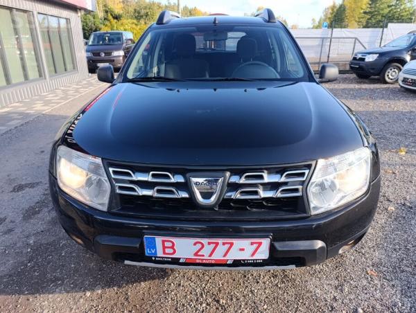 Melns Dacia Duster 2011 Valmiera, ar dzinēja tilpumu 1.50 L un nobraukumu 250 tūkst. km par 5750 €, foto 9 vietnē AUTOMOTO.COM.LV