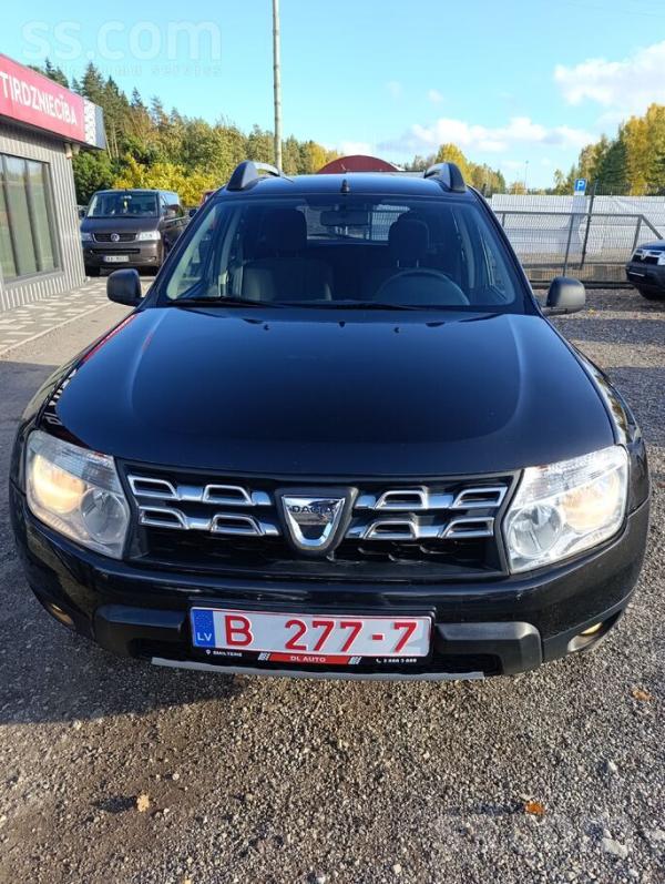 Melns Dacia Duster 2011 Valmiera, ar dzinēja tilpumu 1.50 L un nobraukumu 250 tūkst. km par 5750 €, foto 11 vietnē AUTOMOTO.COM.LV