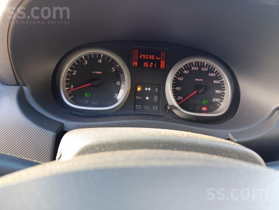 Черный Дачия Duster 2011 в Валмиера, объемом двигателя 1.50 л и пробегом 250 тыс. км за 5750 €, фото 14 на AUTOMOTO.COM.LV