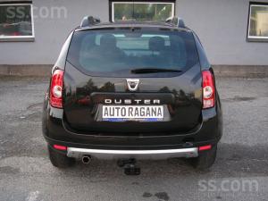 Black Dacia Duster 2012 in Riga, with an engine capacity of 1.60 L and mileage of 0 thousand km for 7250 €, photo 6 on AUTOMOTO.COM.LV
