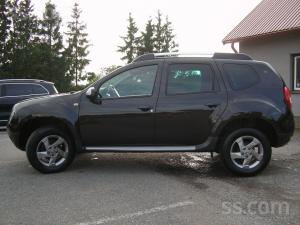 Black Dacia Duster 2012 in Riga, with an engine capacity of 1.60 L and mileage of 0 thousand km for 7250 €, photo 8 on AUTOMOTO.COM.LV