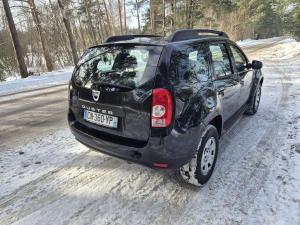 Black Dacia Duster 2012 in Taurage, with an engine capacity of 1.46 L and mileage of 205 thousand km for 4400 €, photo 5 on AUTOMOTO.COM.LV