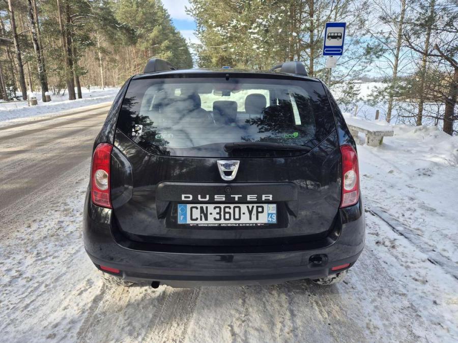 Black Dacia Duster 2012 in Taurage, with an engine capacity of 1.46 L and mileage of 205 thousand km for 4400 €, photo 6 on AUTOMOTO.COM.LV
