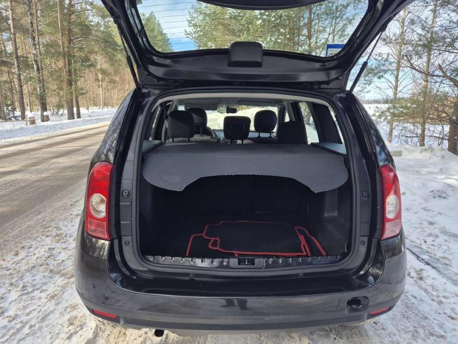 Black Dacia Duster 2012 in Taurage, with an engine capacity of 1.46 L and mileage of 205 thousand km for 4400 €, photo 14 on AUTOMOTO.COM.LV