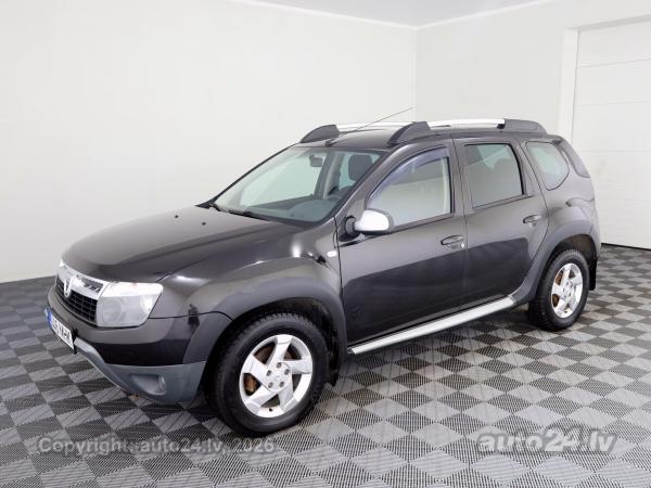 Melns Dacia Duster 2012 Tallina, ar dzinēja tilpumu 1.50 L un nobraukumu 179 tūkst. km par 3999 €, foto 2 vietnē AUTOMOTO.COM.LV