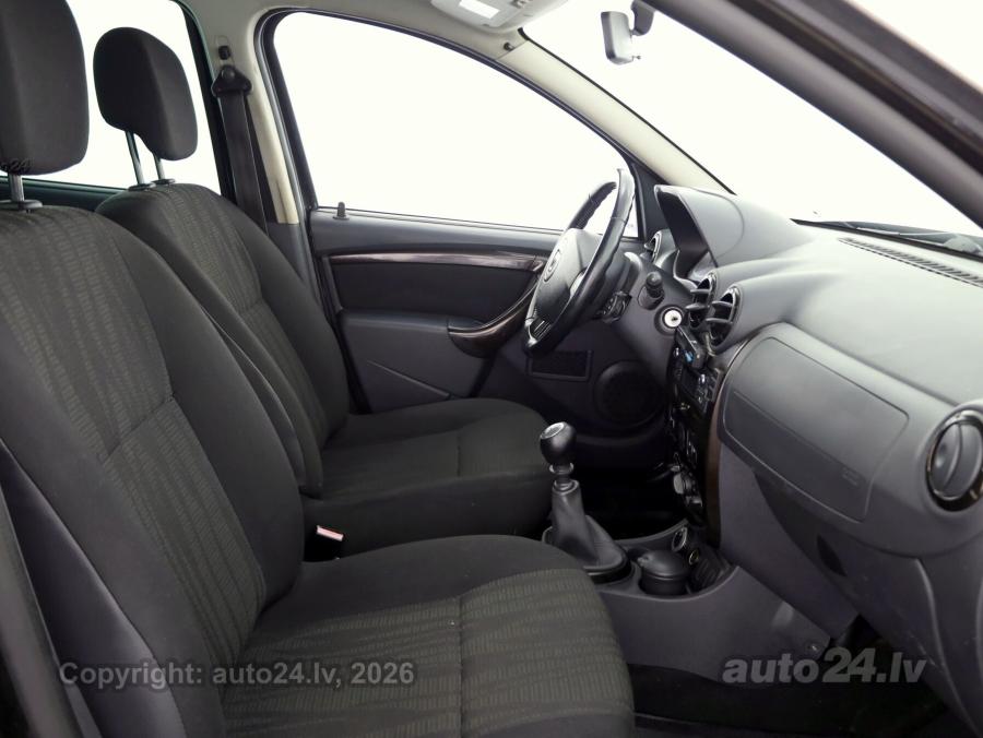 Melns Dacia Duster 2012 Tallina, ar dzinēja tilpumu 1.50 L un nobraukumu 179 tūkst. km par 3999 €, foto 7 vietnē AUTOMOTO.COM.LV