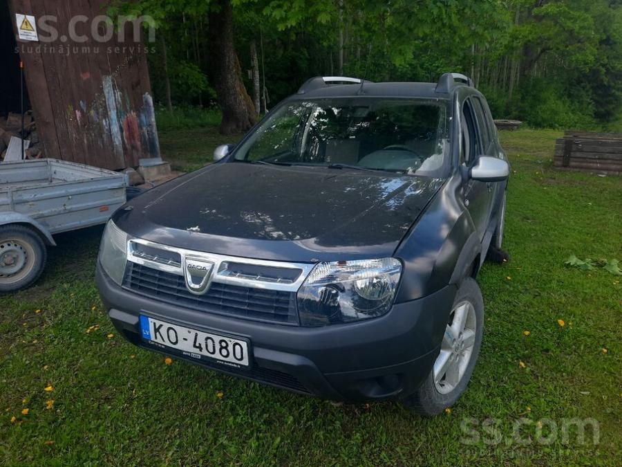 Melns Dacia Duster 2013 Madona, ar dzinēja tilpumu 1.50 L un nobraukumu 389 tūkst. km par 2650 €, foto 1 vietnē AUTOMOTO.COM.LV