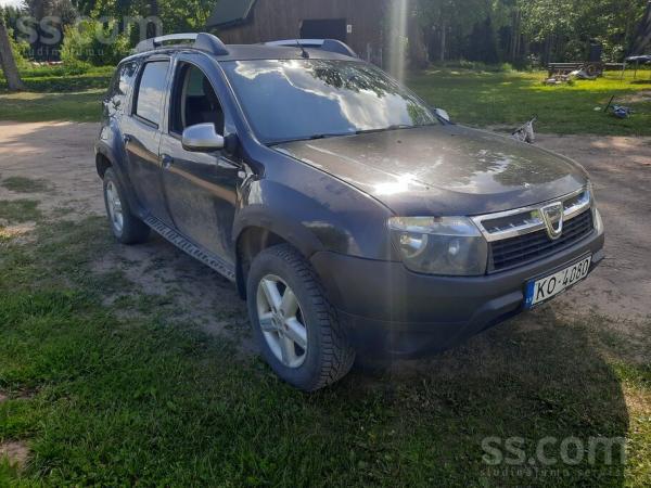 Melns Dacia Duster 2013 Madona, ar dzinēja tilpumu 1.50 L un nobraukumu 389 tūkst. km par 2650 €, foto 8 vietnē AUTOMOTO.COM.LV