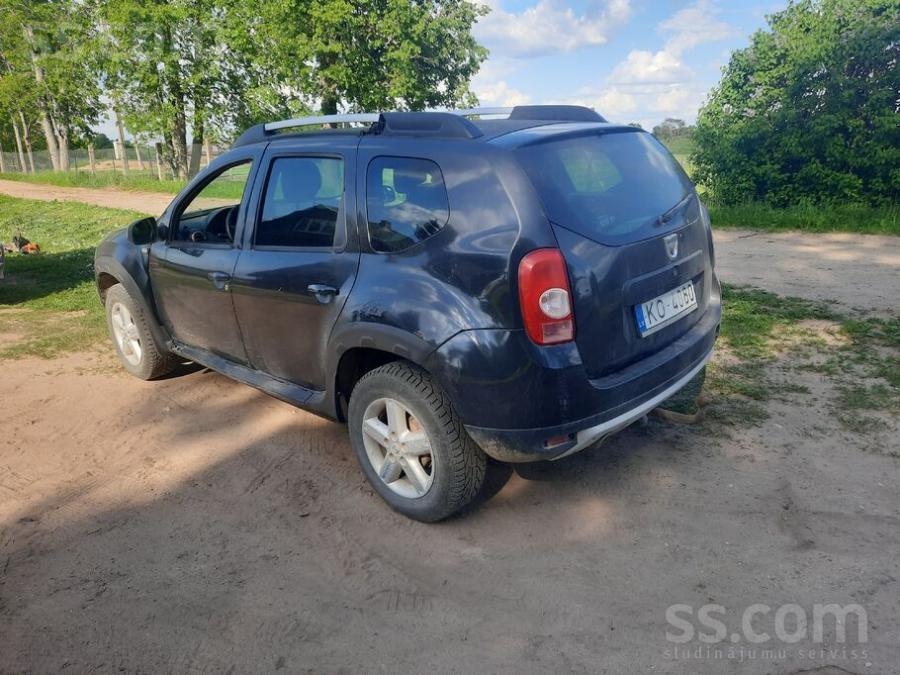 Melns Dacia Duster 2013 Madona, ar dzinēja tilpumu 1.50 L un nobraukumu 389 tūkst. km par 2650 €, foto 12 vietnē AUTOMOTO.COM.LV