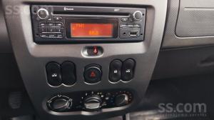 Melns Dacia Duster 2013 Rīga, ar dzinēja tilpumu 1.60 L un nobraukumu 230 tūkst. km par 4650 €, foto 11 vietnē AUTOMOTO.COM.LV