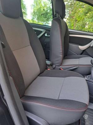 Melns Dacia Duster 2013 Panevēža, ar dzinēja tilpumu 1.50 L un nobraukumu 52 tūkst. km par 4300 €, foto 9 vietnē AUTOMOTO.COM.LV