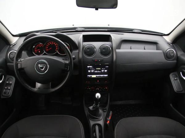 Black Dacia Duster 2014 in Vilnius, with an engine capacity of 1.20 L and mileage of 170 thousand km for 6399 €, photo 2 on AUTOMOTO.COM.LV