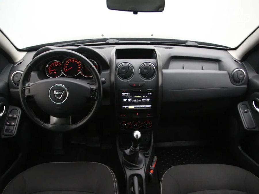 Black Dacia Duster 2014 in Vilnius, with an engine capacity of 1.20 L and mileage of 170 thousand km for 6399 €, photo 3 on AUTOMOTO.COM.LV