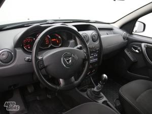 Black Dacia Duster 2014 in Vilnius, with an engine capacity of 1.20 L and mileage of 170 thousand km for 6399 €, photo 17 on AUTOMOTO.COM.LV