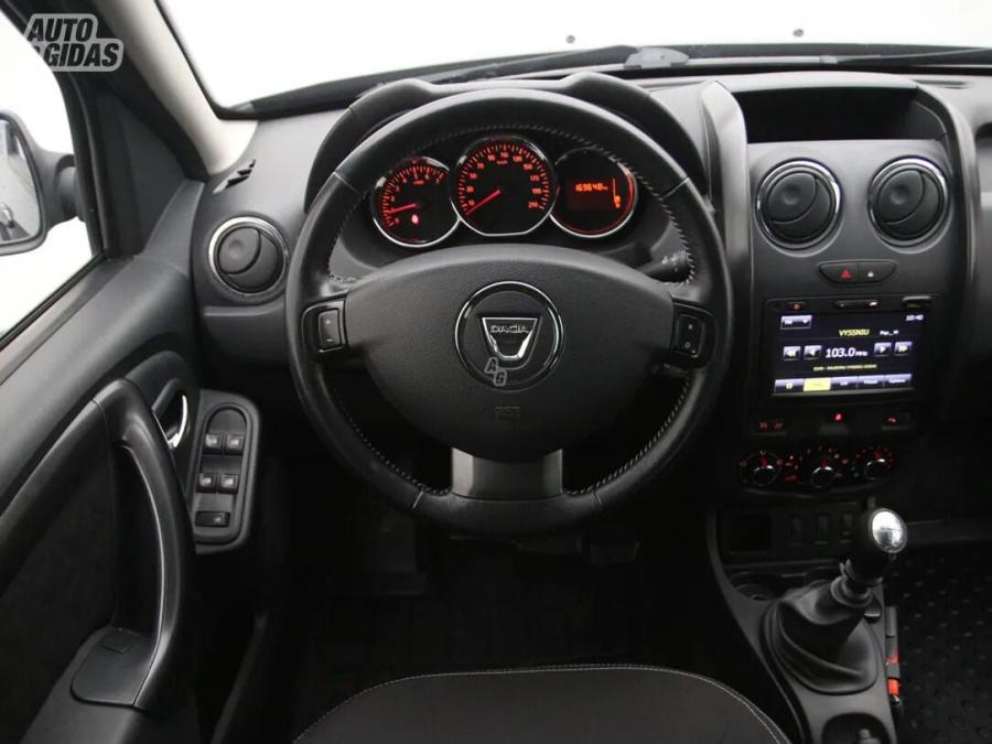 Black Dacia Duster 2014 in Vilnius, with an engine capacity of 1.20 L and mileage of 170 thousand km for 6399 €, photo 18 on AUTOMOTO.COM.LV