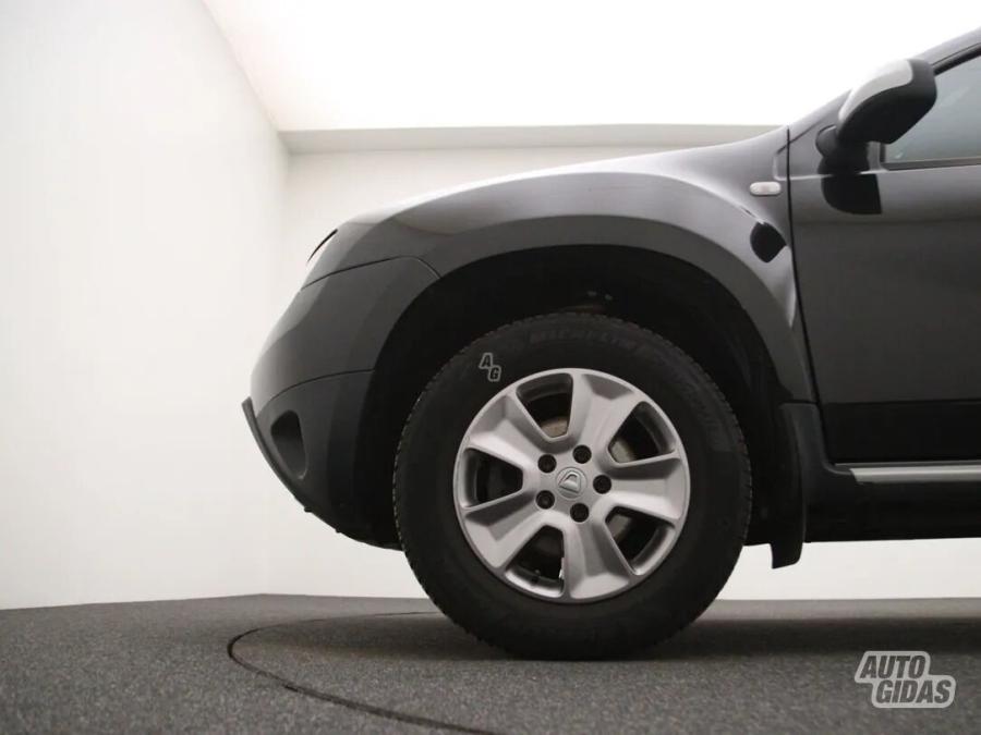 Black Dacia Duster 2014 in Vilnius, with an engine capacity of 1.20 L and mileage of 170 thousand km for 6399 €, photo 26 on AUTOMOTO.COM.LV