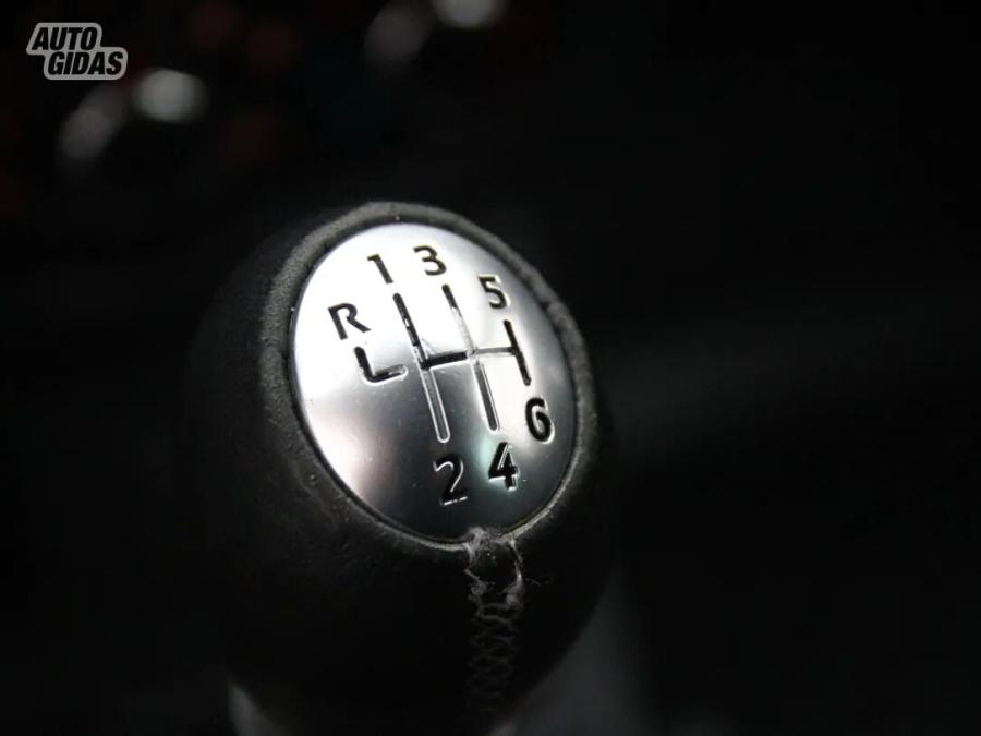 Black Dacia Duster 2014 in Vilnius, with an engine capacity of 1.20 L and mileage of 170 thousand km for 6399 €, photo 28 on AUTOMOTO.COM.LV
