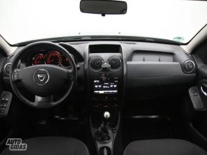 Black Dacia Duster 2014 in Vilnius, with an engine capacity of 1.20 L and mileage of 195 thousand km for 6099 €, photo 3 on AUTOMOTO.COM.LV