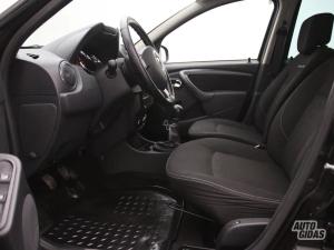 Black Dacia Duster 2014 in Vilnius, with an engine capacity of 1.20 L and mileage of 195 thousand km for 6099 €, photo 5 on AUTOMOTO.COM.LV