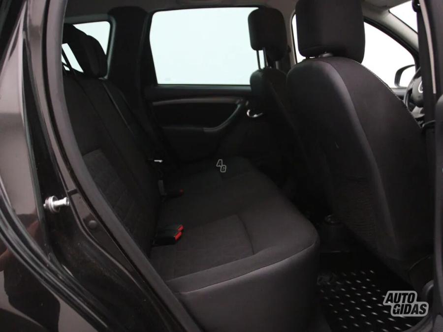 Black Dacia Duster 2014 in Vilnius, with an engine capacity of 1.20 L and mileage of 195 thousand km for 6099 €, photo 16 on AUTOMOTO.COM.LV
