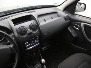 Black Dacia Duster 2014 in Vilnius, with an engine capacity of 1.20 L and mileage of 195 thousand km for 6099 €, photo 22 on AUTOMOTO.COM.LV