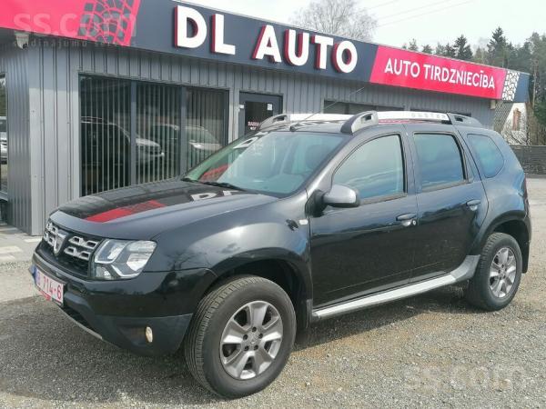 Black Dacia Duster 2014 in Valmiera, with an engine capacity of 1.20 L and mileage of 120 thousand km for 6750 €, photo 2 on AUTOMOTO.COM.LV