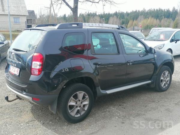 Black Dacia Duster 2014 in Valmiera, with an engine capacity of 1.20 L and mileage of 120 thousand km for 6750 €, photo 6 on AUTOMOTO.COM.LV