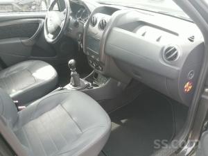 Черный Дачия Duster 2014 в Валмиера, объемом двигателя 1.20 л и пробегом 120 тыс. км за 6750 €, фото 12 на AUTOMOTO.COM.LV