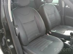 Черный Дачия Duster 2014 в Валмиера, объемом двигателя 1.20 л и пробегом 120 тыс. км за 6750 €, фото 13 на AUTOMOTO.COM.LV