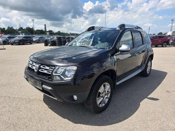 Black Dacia Duster 2014 in Marijampole, with an engine capacity of 1.46 L and mileage of 198 thousand km for 4990 €, photo 1 on AUTOMOTO.COM.LV
