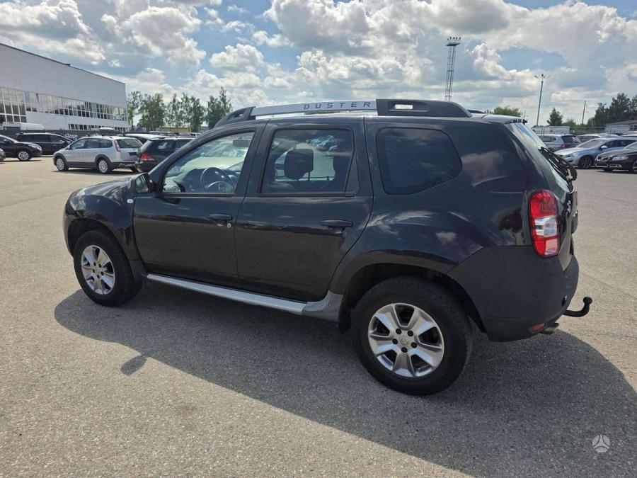 Black Dacia Duster 2014 in Marijampole, with an engine capacity of 1.46 L and mileage of 198 thousand km for 4990 €, photo 6 on AUTOMOTO.COM.LV