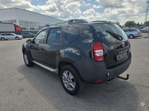 Black Dacia Duster 2014 in Marijampole, with an engine capacity of 1.46 L and mileage of 198 thousand km for 4990 €, photo 7 on AUTOMOTO.COM.LV