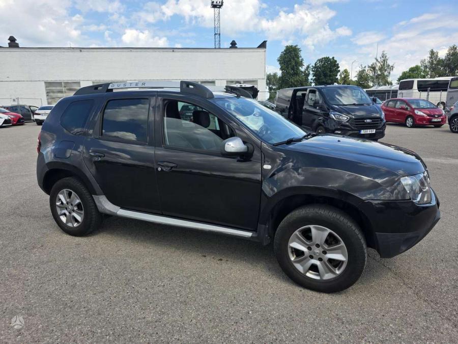 Black Dacia Duster 2014 in Marijampole, with an engine capacity of 1.46 L and mileage of 198 thousand km for 4990 €, photo 15 on AUTOMOTO.COM.LV