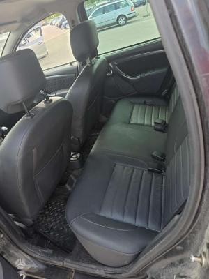 Black Dacia Duster 2014 in Marijampole, with an engine capacity of 1.46 L and mileage of 198 thousand km for 4990 €, photo 21 on AUTOMOTO.COM.LV