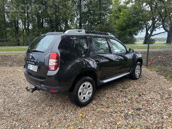Black Dacia Duster 2014 in Cesis, with an engine capacity of 1.20 L and mileage of 0 thousand km for 6900 €, photo 5 on AUTOMOTO.COM.LV