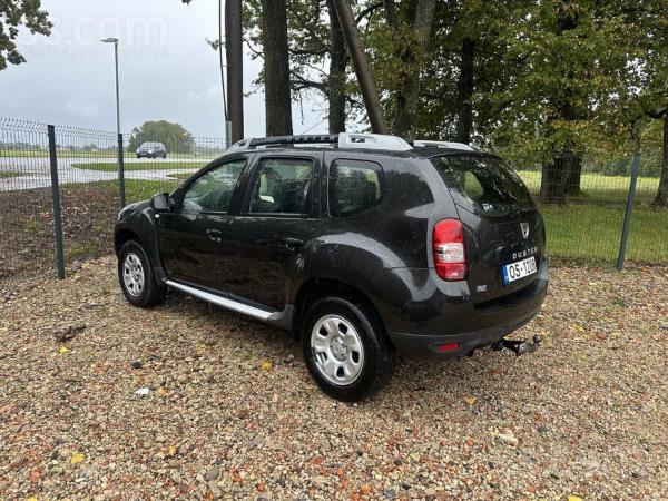 Black Dacia Duster 2014 in Cesis, with an engine capacity of 1.20 L and mileage of 0 thousand km for 6900 €, photo 7 on AUTOMOTO.COM.LV