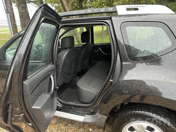 Black Dacia Duster 2014 in Cesis, with an engine capacity of 1.20 L and mileage of 0 thousand km for 6900 €, photo 11 on AUTOMOTO.COM.LV