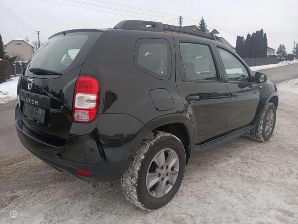 Black Dacia Duster 2015 in Utena, with an engine capacity of 1.20 L and mileage of 119 thousand km for 5990 €, photo 10 on AUTOMOTO.COM.LV