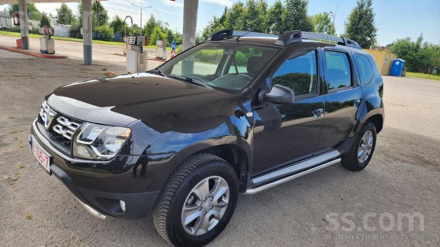 Black Dacia Duster 2015 in Ogre, with an engine capacity of 1.20 L and mileage of 182 thousand km for 5950 €, photo 3 on AUTOMOTO.COM.LV