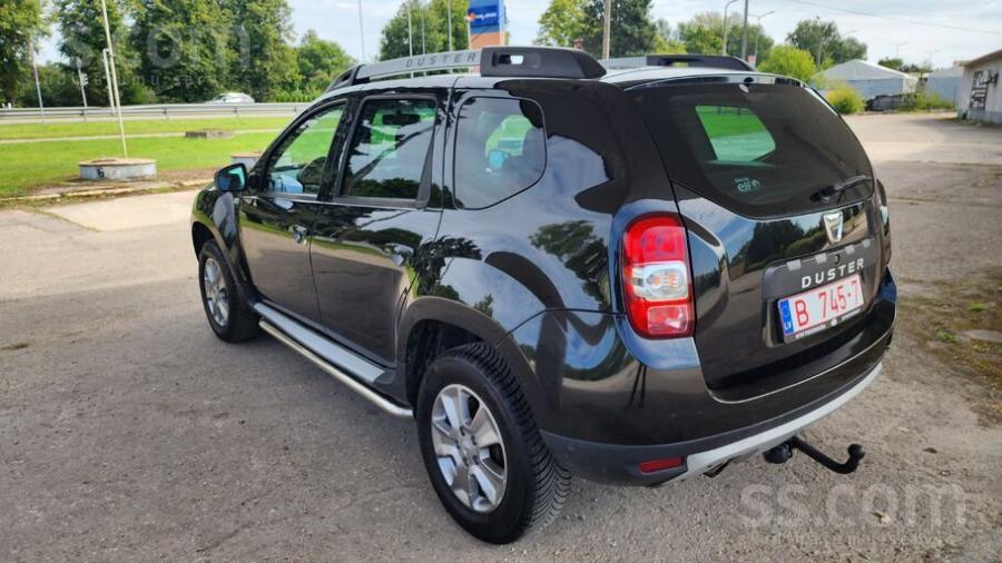 Black Dacia Duster 2015 in Ogre, with an engine capacity of 1.20 L and mileage of 182 thousand km for 5950 €, photo 12 on AUTOMOTO.COM.LV