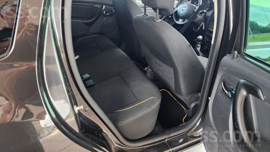 Black Dacia Duster 2015 in Ogre, with an engine capacity of 1.20 L and mileage of 182 thousand km for 5950 €, photo 18 on AUTOMOTO.COM.LV