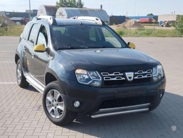 Черный Дачия Duster 2015 в Таураге, объемом двигателя 1.20 л и пробегом 150 тыс. км за 4500 €, фото 1 на AUTOMOTO.COM.LV