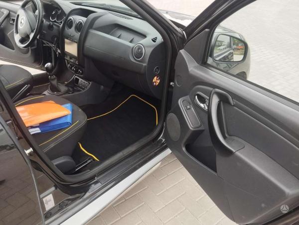Melns Dacia Duster 2015 Tauragė, ar dzinēja tilpumu 1.20 L un nobraukumu 150 tūkst. km par 4300 €, foto 7 vietnē AUTOMOTO.COM.LV