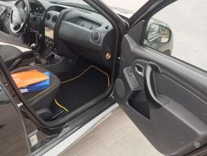 Черный Дачия Duster 2015 в Таураге, объемом двигателя 1.20 л и пробегом 150 тыс. км за 4300 €, фото 8 на AUTOMOTO.COM.LV