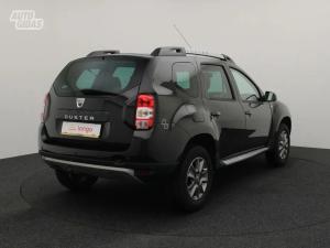 Black Dacia Duster 2016 in Vilnius, with an engine capacity of 1.20 L and mileage of 163 thousand km for 7599 €, photo 8 on AUTOMOTO.COM.LV