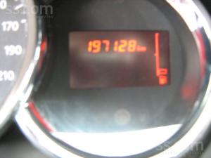 Black Dacia Duster 2016 in Rezekne, with an engine capacity of 1.20 L and mileage of 197 thousand km for 6100 €, photo 9 on AUTOMOTO.COM.LV